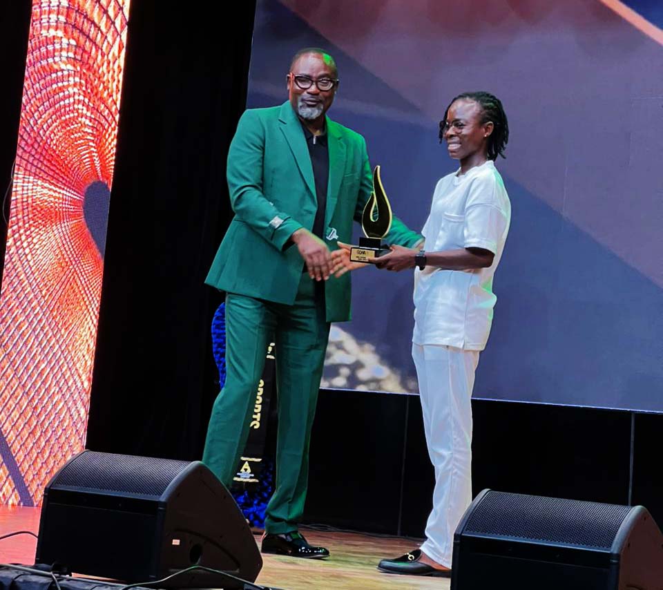 Hockey Star Elizabeth Opoku Wins Ghana's Outstanding Woman Award - Obu ...